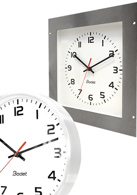 Metal analogue clock for indoors or outdoors